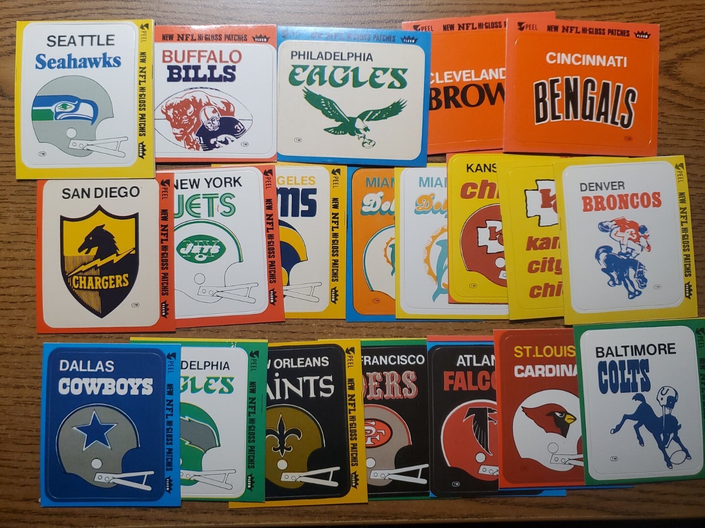 1979 FLEER HIGH GLOSS NFL PATCHES STICKERS LOT OF 20 DIFFERENT | eBay
