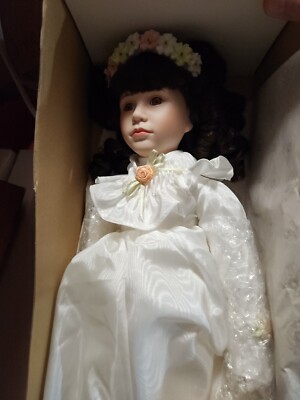 Dynasty Doll ANNA Collection Collectible Porcelain Doll BIANCA " IN BOX ...