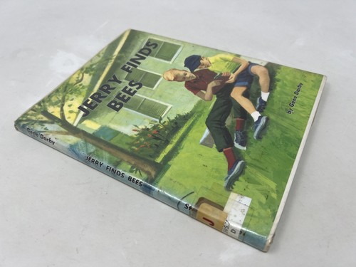 JERRY FINDS BEES Darby, Gene Published by Steck-Vaughn Co., Austin, TX ...