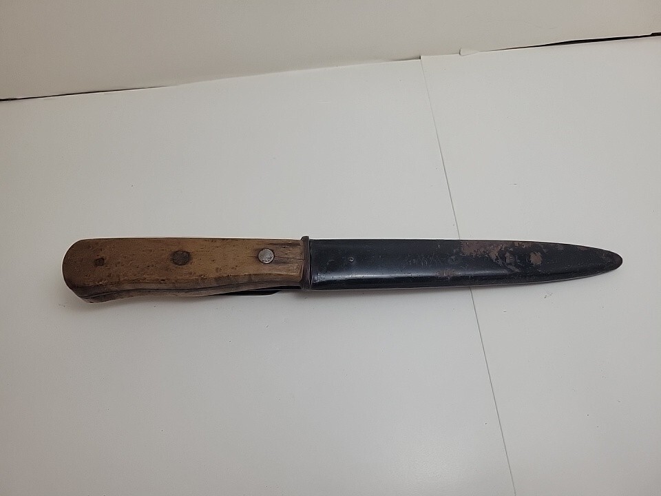 WW1 Military Boot Trench Knife 6" Blade Metal Scabbard Wooden Handle ...