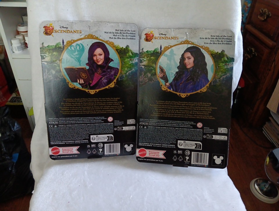 Mattel Disney Descendants Dolls Mal And Evie Descendants Mal Isle Of The Lost | eBay