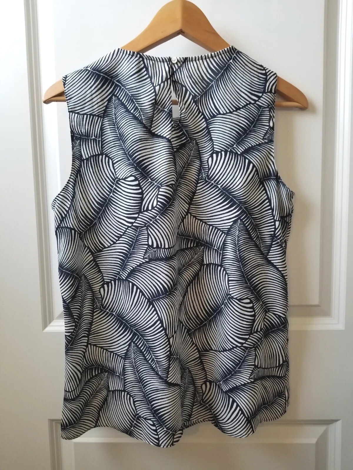 Ann Taylor Women's Petite Navy/White Cascading Side Ruffle SL Blouse ...