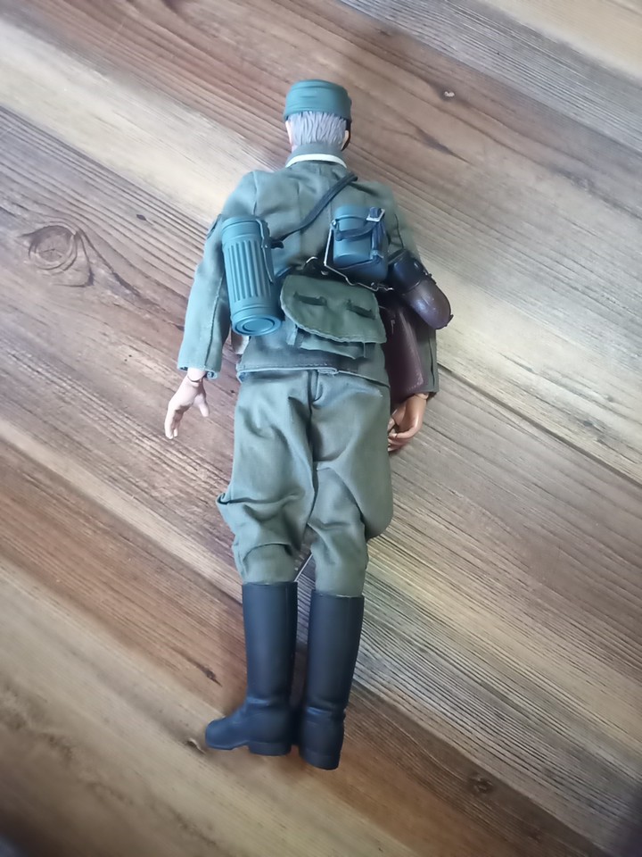 Dragon Models Soldier Figure With Short Beard In Green Uniform | eBay