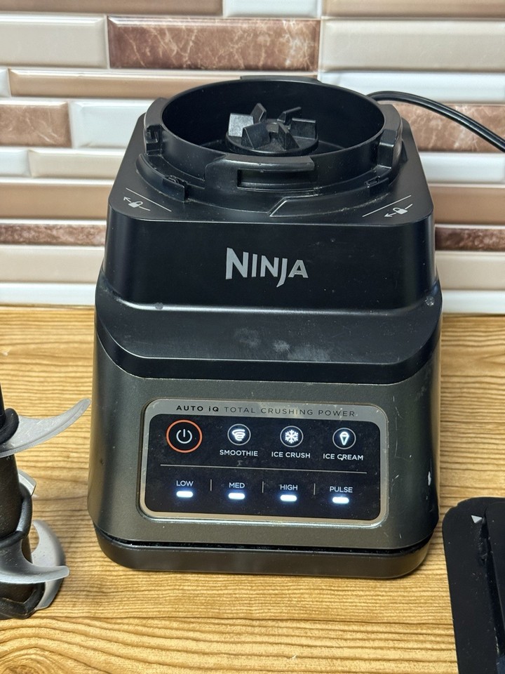 Ninja Auto IQ Blender Base BN701 - BASE - BLENDER LID - BLADE ...