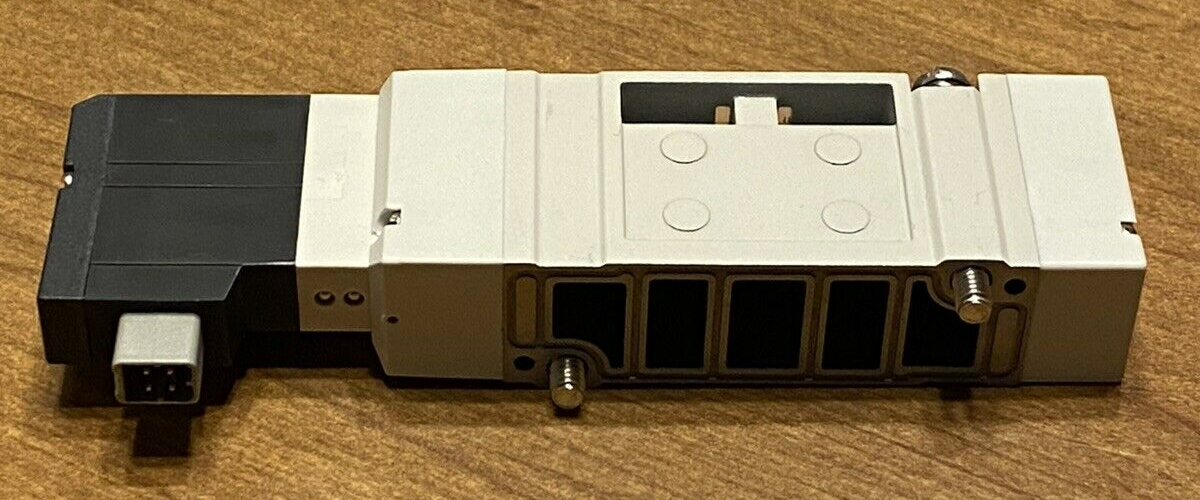 Smc SV3100-5FU-X32 Pneumatic Solenoid Valve 24VDC 0.15-0.7MPa Old Stock ...