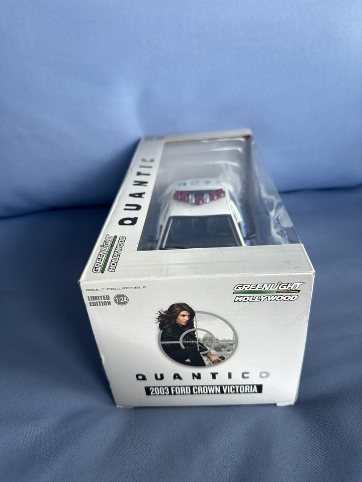 GREENLIGHT CHASE NYPD FORD CROWN VICTORIA 1/24 QUANTICO POLICE CAR | eBay