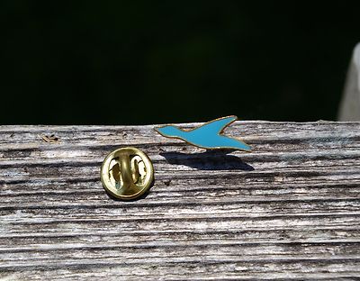 Blue Bird Duck Gold Tone Metal & Enamel Lapel Hat Pin Pinback | eBay