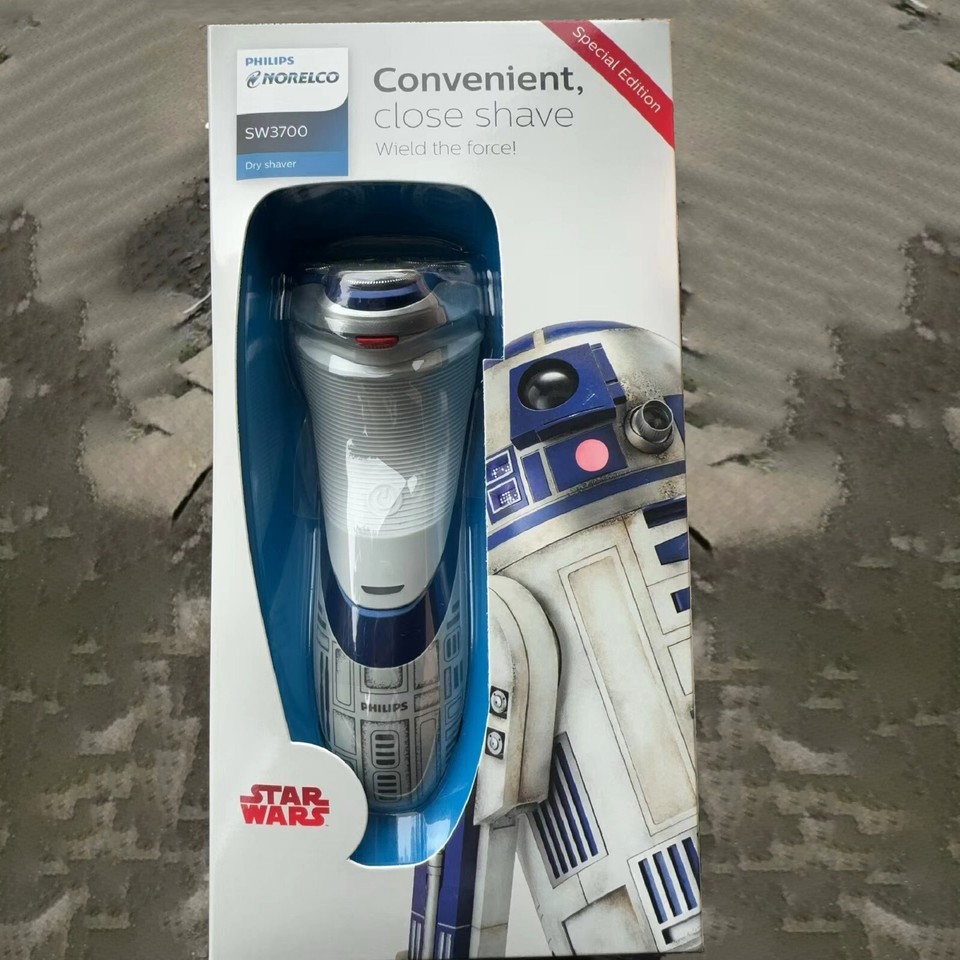 Star Wars R2D2 special edition Philips Norelco Electric Shaver SW3700 ...