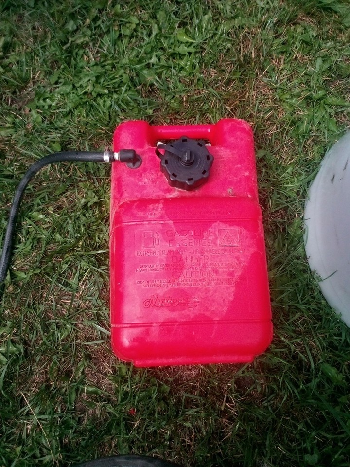 Newer 4 HP Mercury outboard boat motor, 4 stroke long shaft. External ...