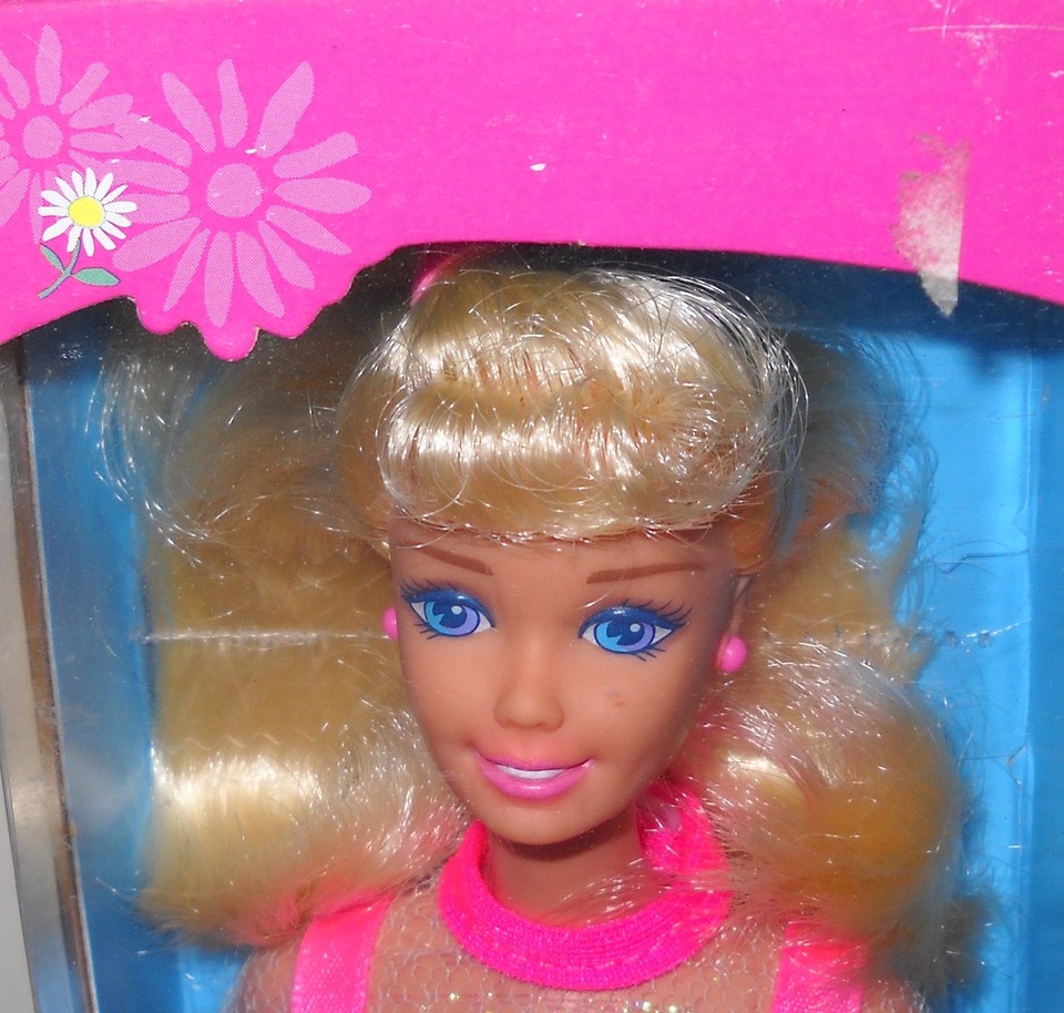 #3917 NRFB Vintage Mattel Flower Fun Barbie Fashion Doll | eBay