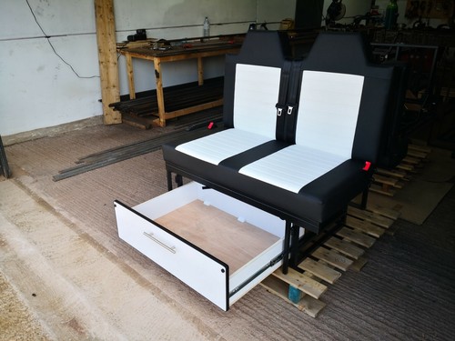 Rock n roll bed with integral drawer. Fits t4 t5 t6 vivaro Vito trafic ...