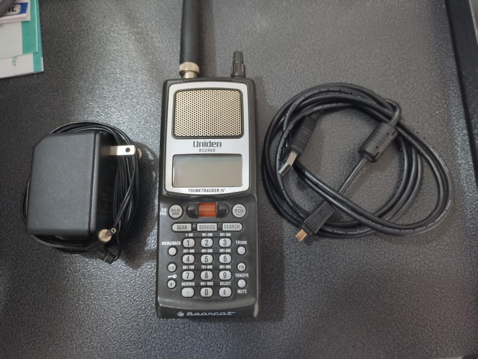Uniden BC296D Scanner With BCi96D APCO 25 Card USB Cable and AC Adapter ...