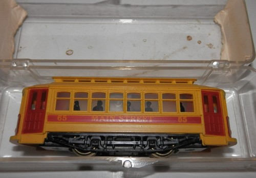 Tyco HO Scale POWERED Main Street 65 Trolley Car #214B | eBay