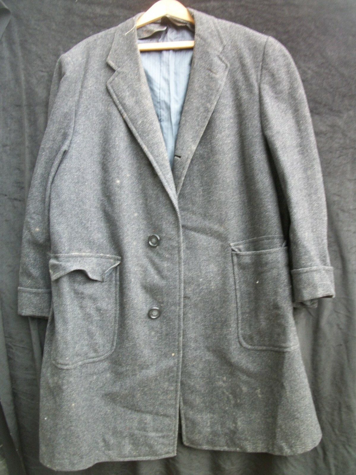 Vintage Mens BLACK Coat Tweed Herringbone Overcoat Es… - Gem