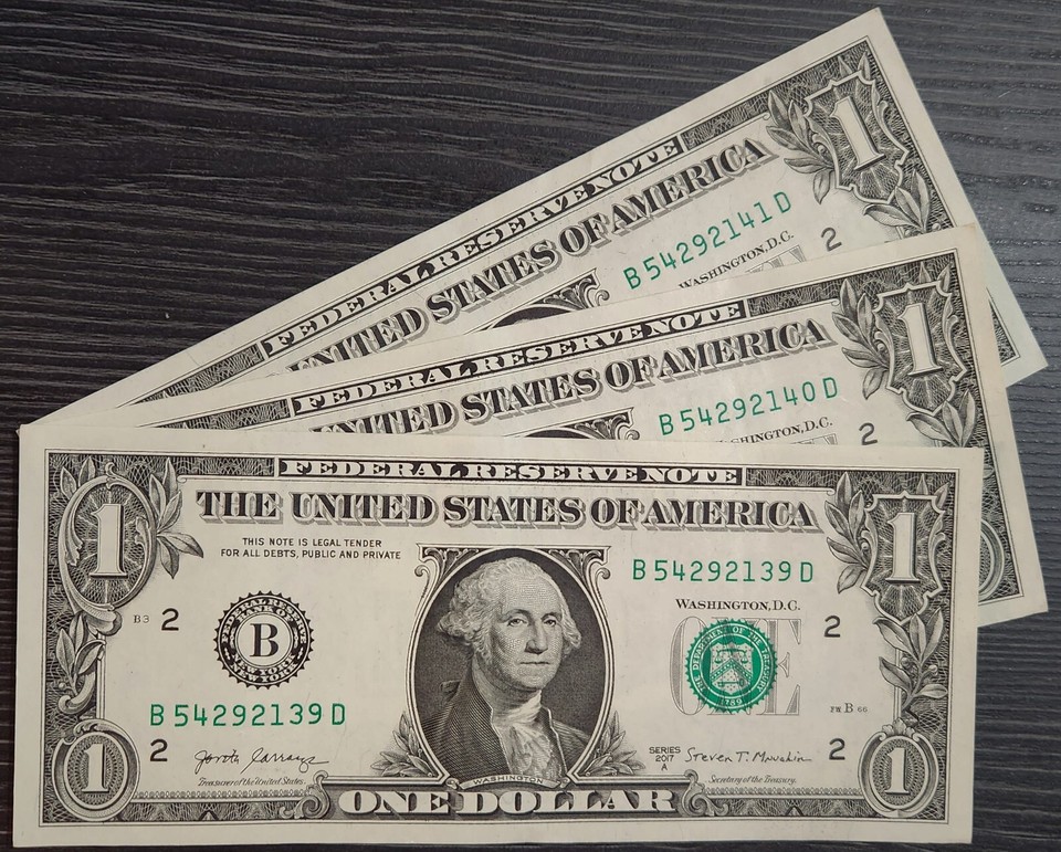 Three new $1 Dollar Bills Fancy Serial Number-Ladder 12345-Series 2017 ...