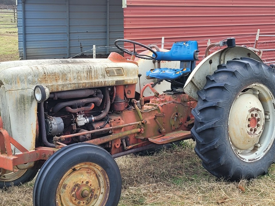 1957 Ford Jubilee 660 Tractor | eBay