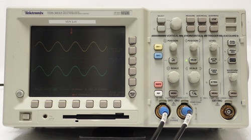 TEKTRONIX TDS 3032 2 CH OSCILLOSCOPE 300 MHz 2.5 GS/S w/ TDS FFT ...