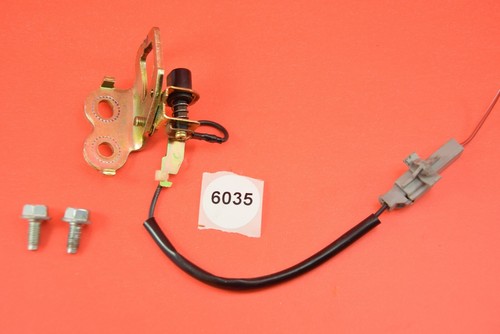 Z#4 TOYOTA AVALON CAMRY COROLLA TRUNK LATCH STRIKER 64620-06010 , 64621 ...