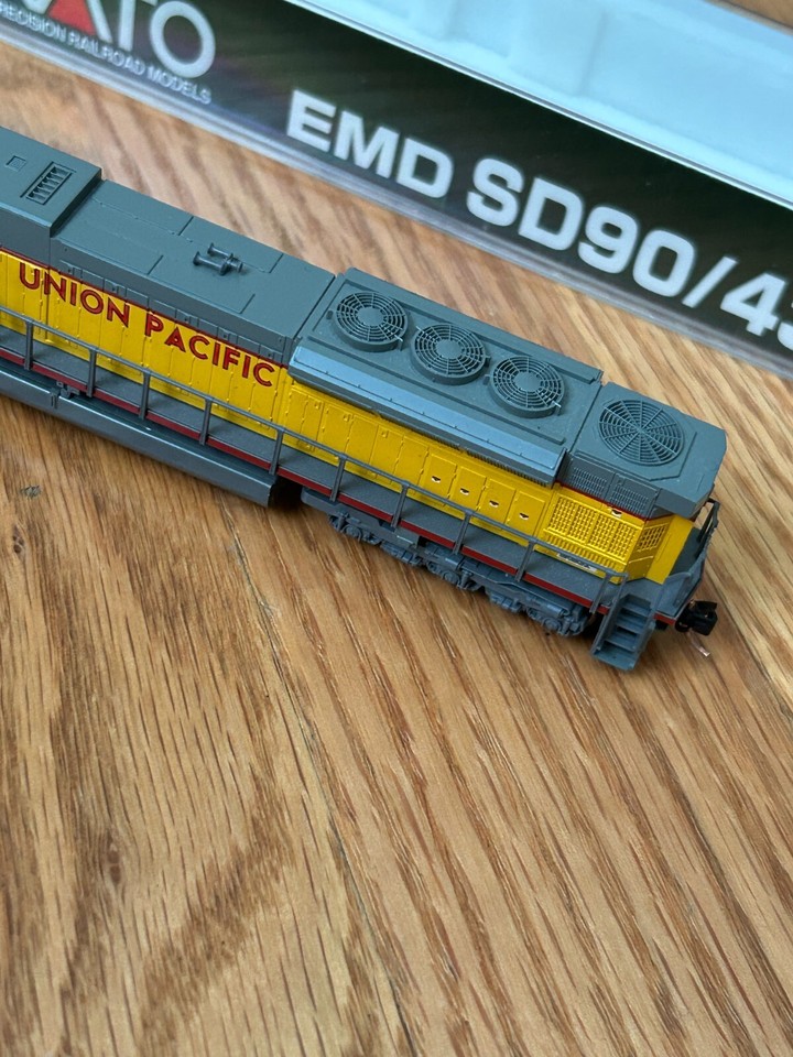 N scale KATO Union Pacific RR EMD SD90/43 MAC locomotive train powered ...