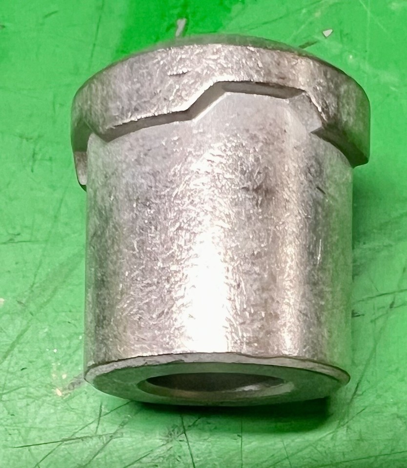 FISHER 1E944335072 PACKING FOLLOWER SS 1/2 ID X 1 OD X 1 3/8 LGH🔥SHIPS ...