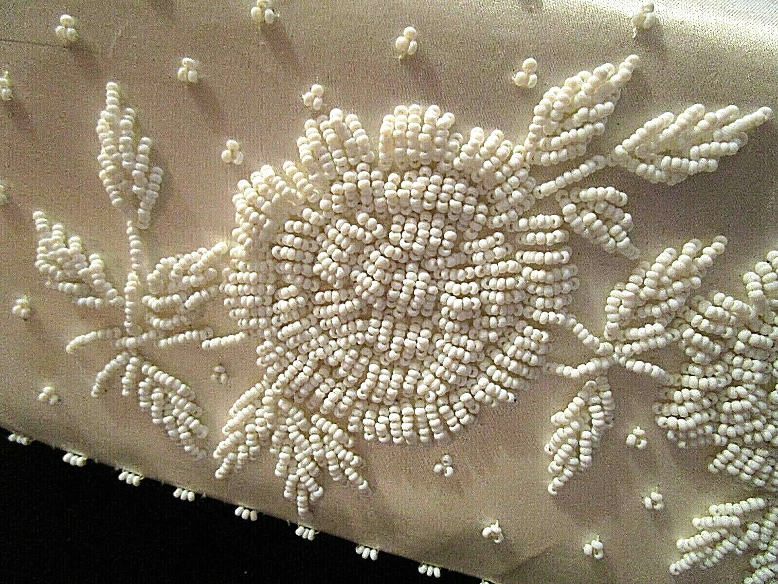 1950's VINTAGE ~FORTUNE, HONG KONG~ SATIN BEADED HARD… - Gem