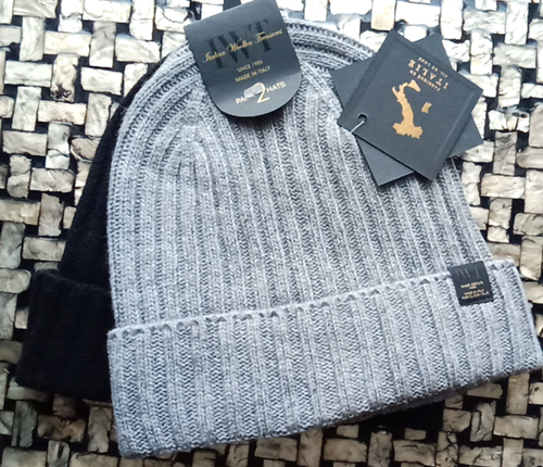 ITALIAN WOOLEN TREASURES 2 Pack Hats Wool Cashmere Black + Gray Beanie ...