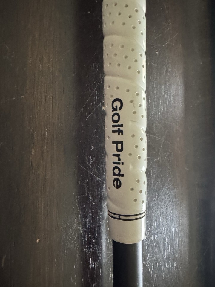 callaway paradigm iron set graphite 6-9 p, 52, and A wedge 7 clubs ...