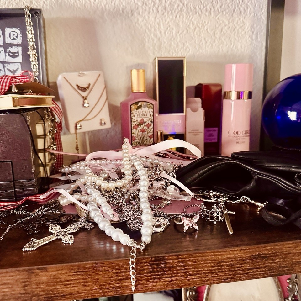 RANDOM JEWELRY BUNDLE (3–9 pcs)🦇 New + Vintage Mystery Set With Gifts ...