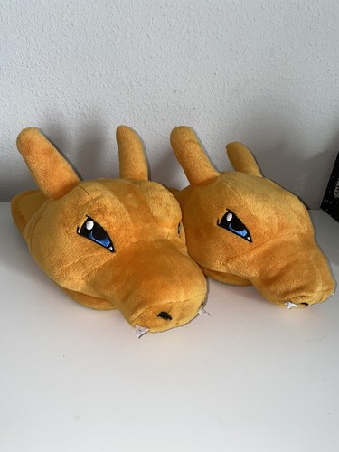 Pokémon CHARIZARD Bioworld Unisex Slippers Size S Mi… - Gem