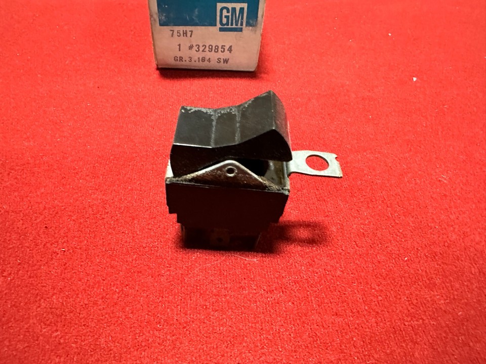 NOS 1973-1980 CHEVROLET GMC TRUCK DUAL TANK SWITCH GM 329854 | eBay