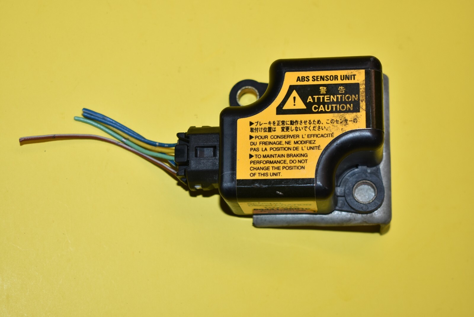 96 97 98 99 00 Toyota 4Runner ABS Deceleration Sensor Unit OEM | eBay