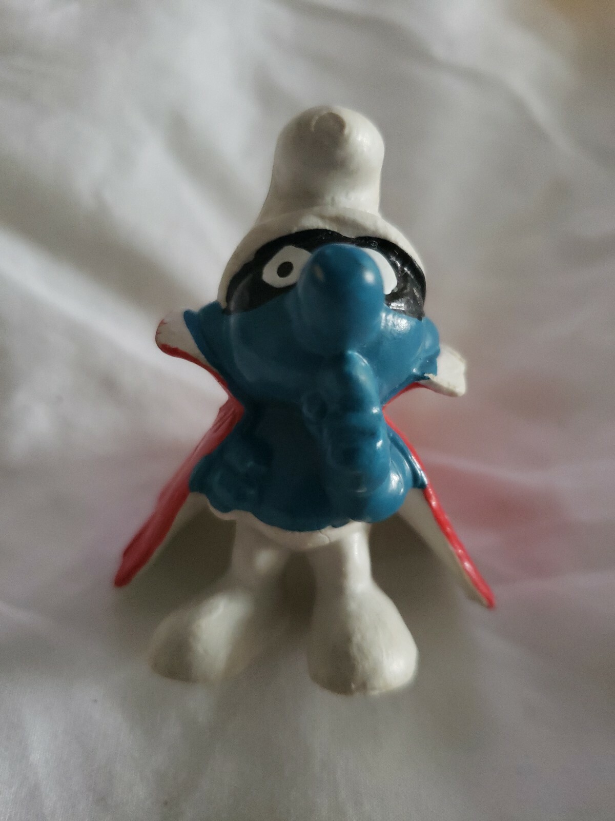 1966 Schleich Peyo 20008 Spy Smurf with Red Cape figure | eBay UK