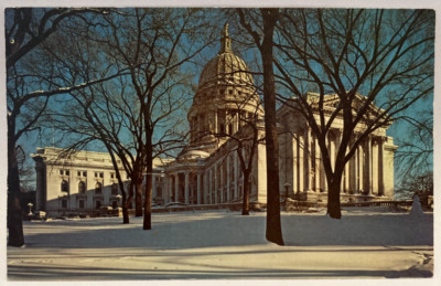 Winter in Capitoland, "Miss Forward" State Capital, Madison Wisconsin ...