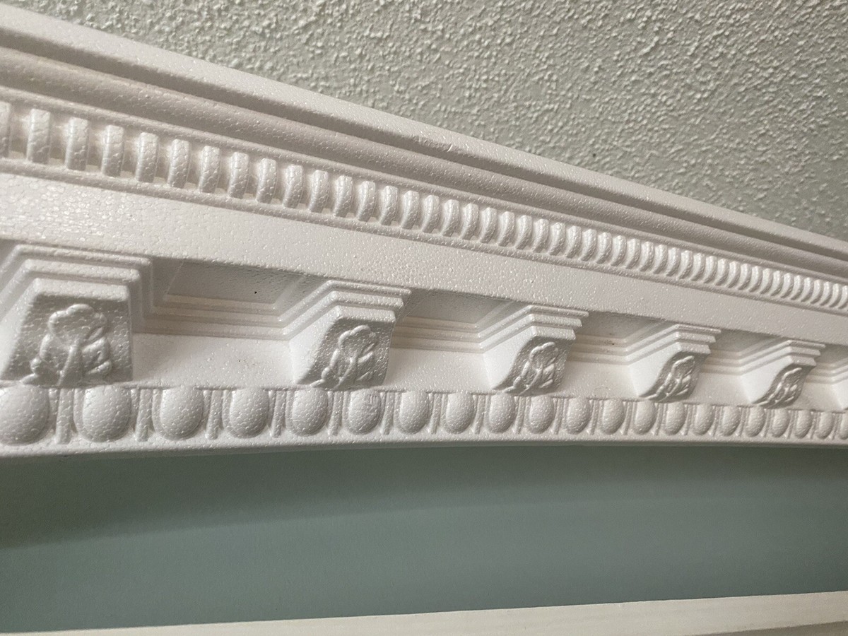 Decorative Crown Molding Detail