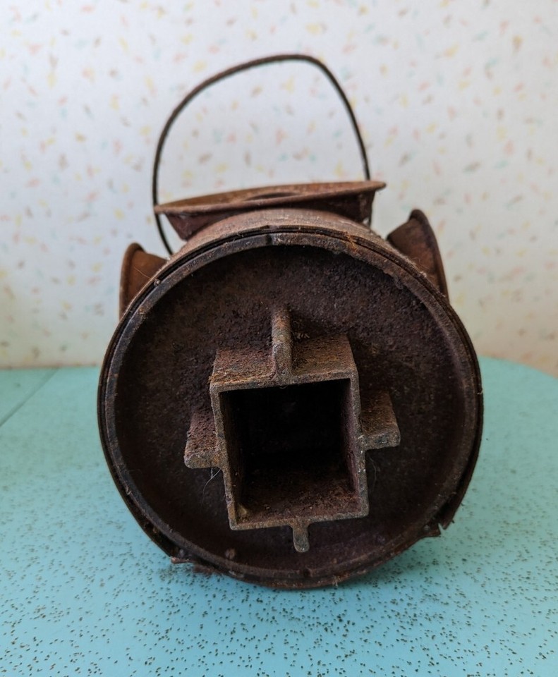 Antique Piper Montreal CNR Railroad Lantern Missing Insert Piece Rusty ...