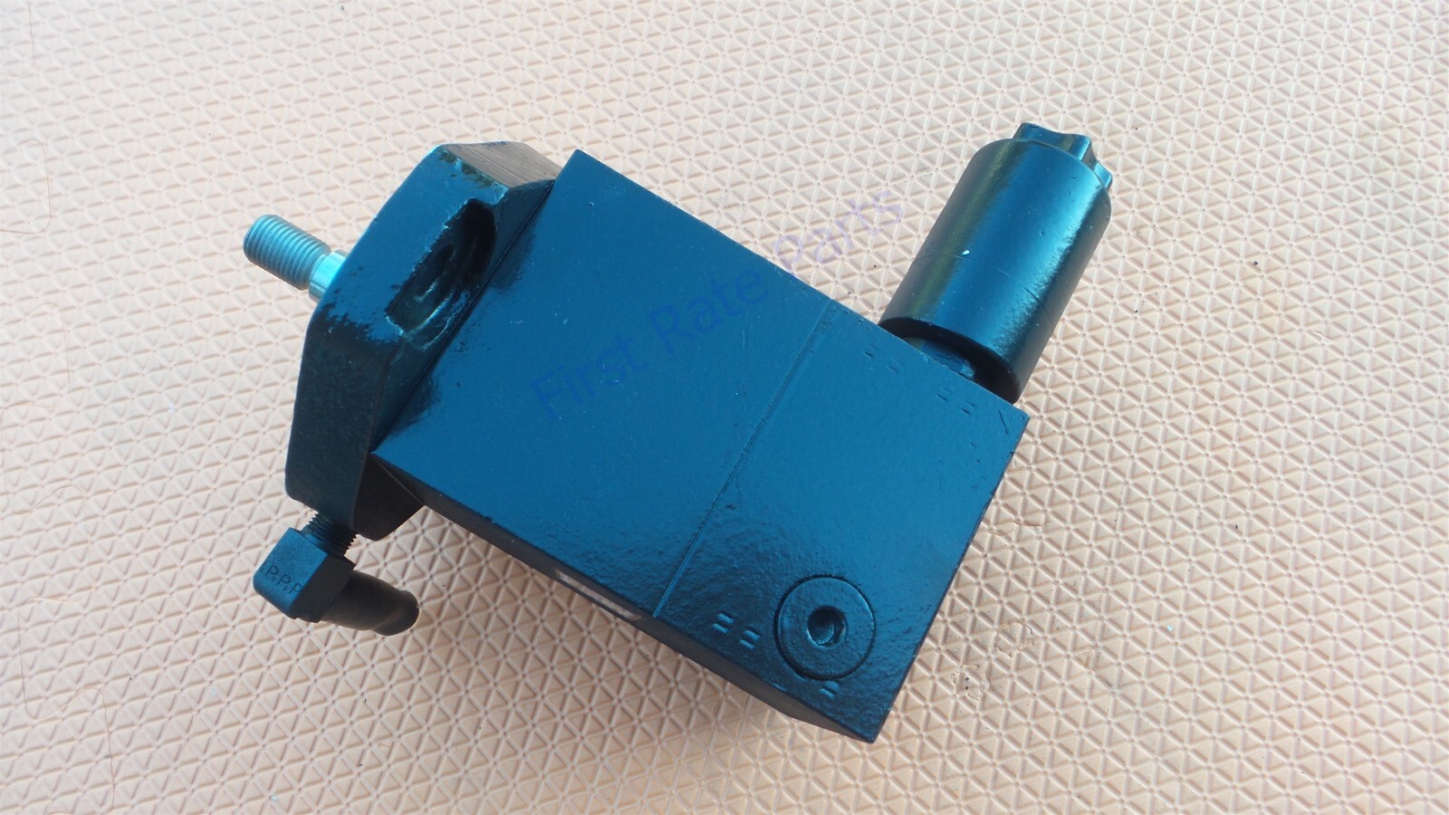 John Deere AA74704 Hydraulic Motor Bucher 100031514 AA78019 Planter ...