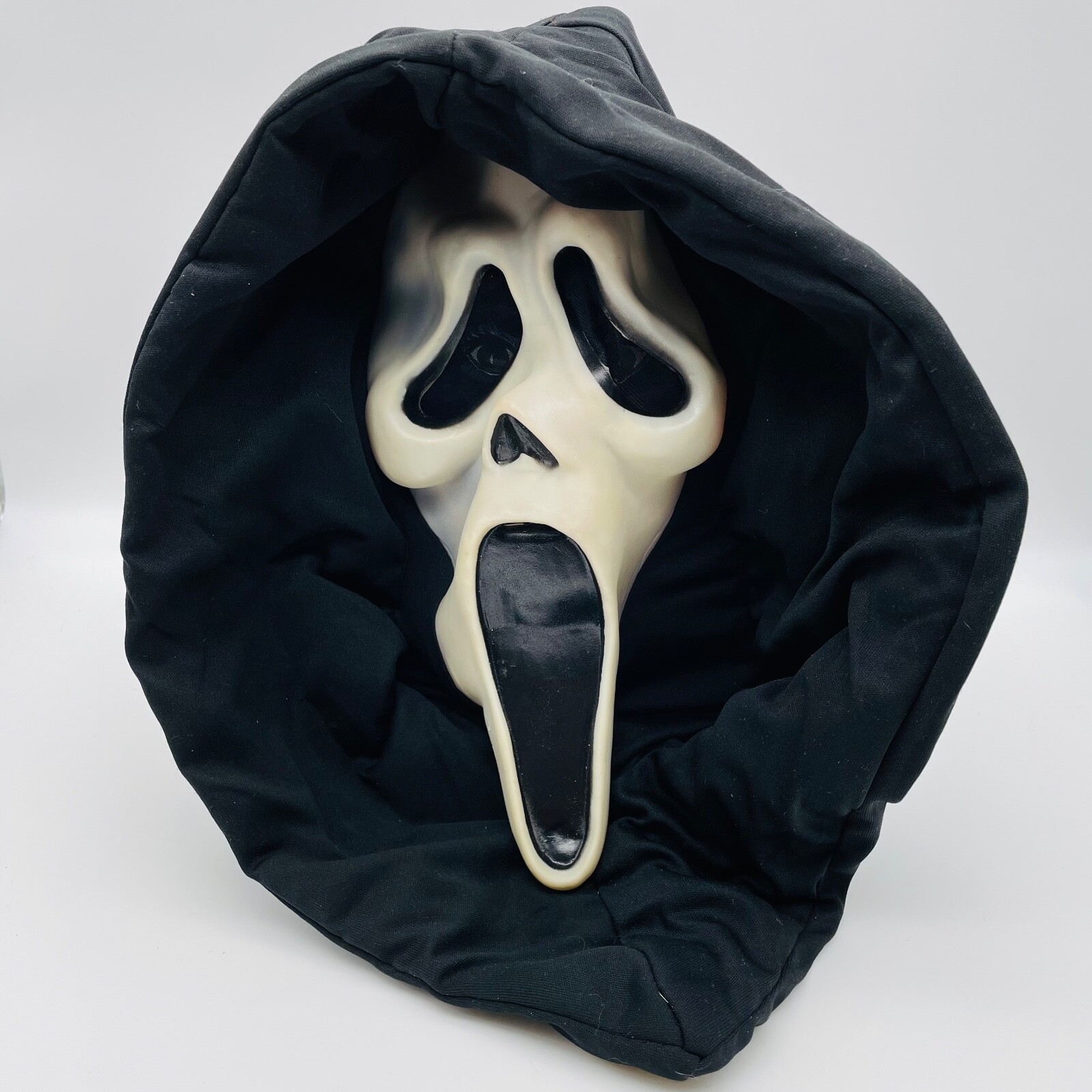 Scream 2 Mask