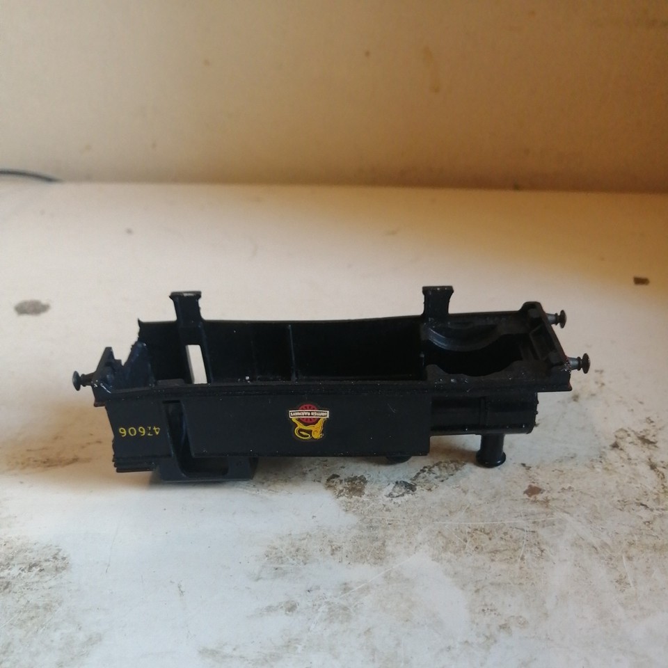 Triang R52 0-6-0 Tank BR Black 47606 Bodyshell Only. Scrapyard Item ...