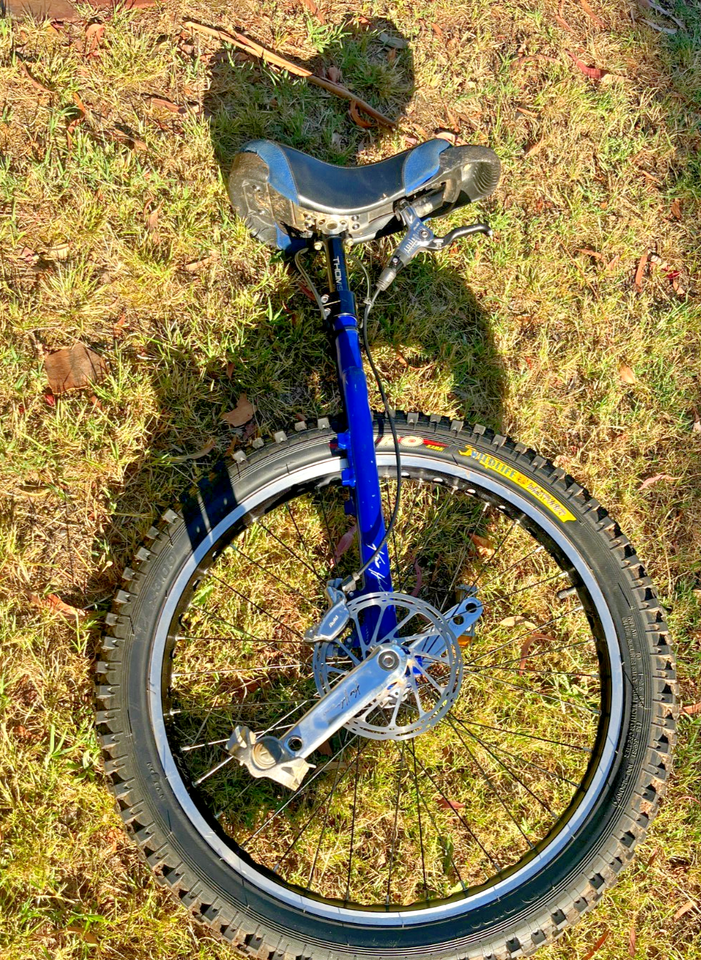 UNICYCLE KRIS HOLM HYDRAULIC DISK BRAKE/DURO KNOBBY TYRE/KH24 VGC ...