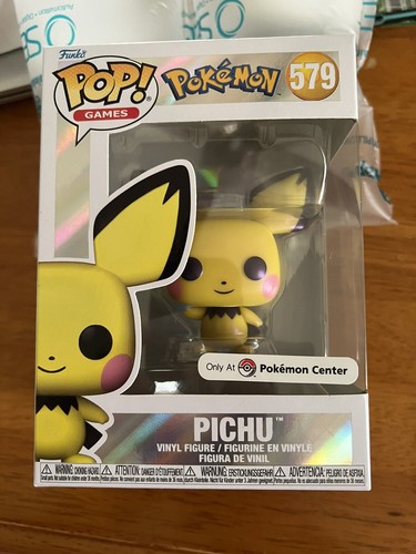 Funko POP! PICHU Pearlescent #579 Pokemon Center Exclusive ..sold out ...