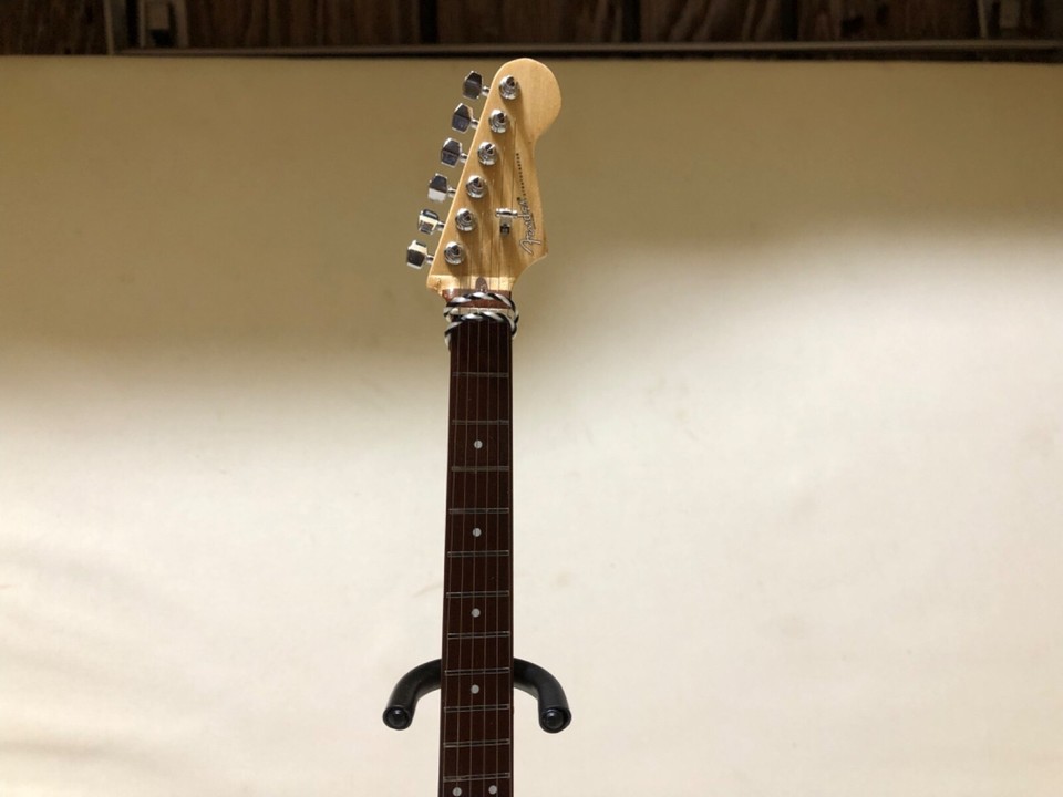 GUITAR FENDER STRATOCASTER RED 1/3 SCALE GMP DIECAST DISPLAY STAND # ...