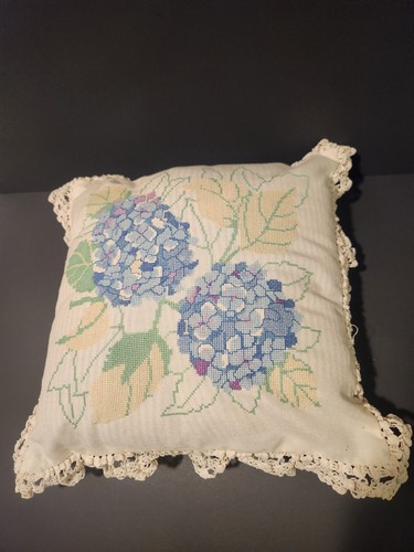 MCM Vtg Handmade Needlepoint Pillow, Floral, Hydrangea, Crocheted ...