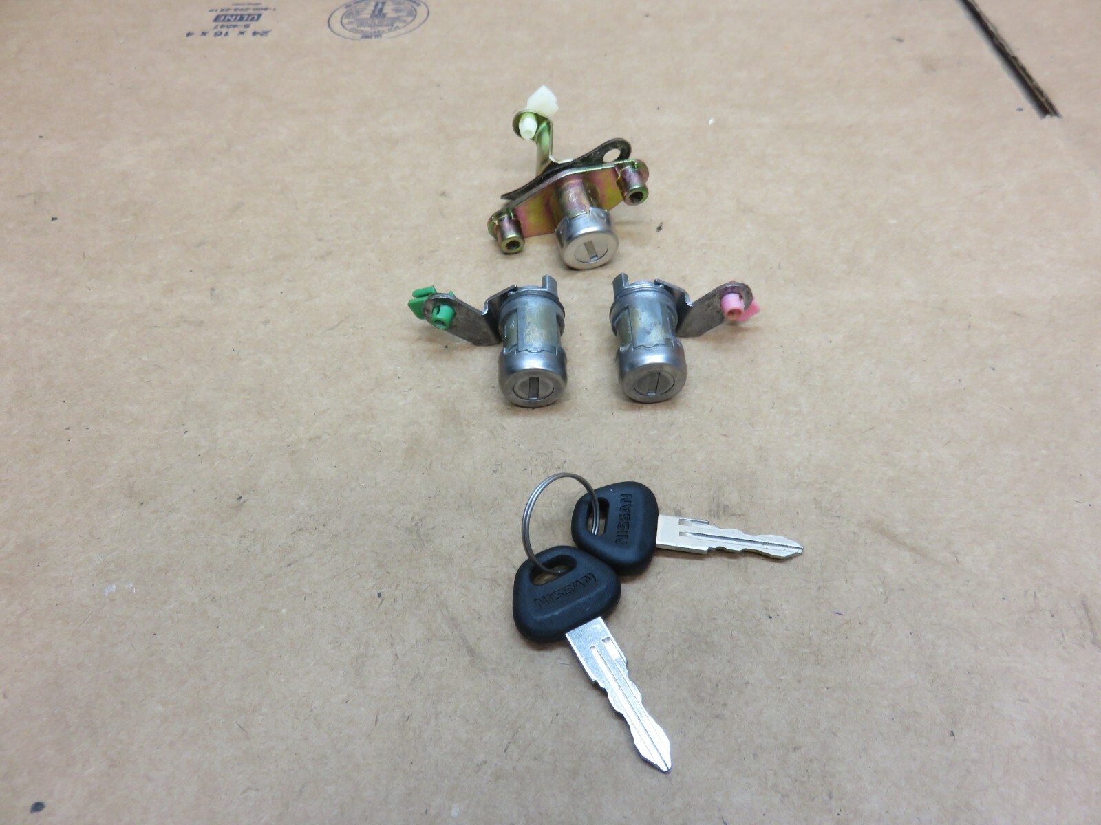 89-94 NISSAN 240SX S13 DOOR LOCKS,TRUNK LOCK, 2 matching new NISSAN key ...