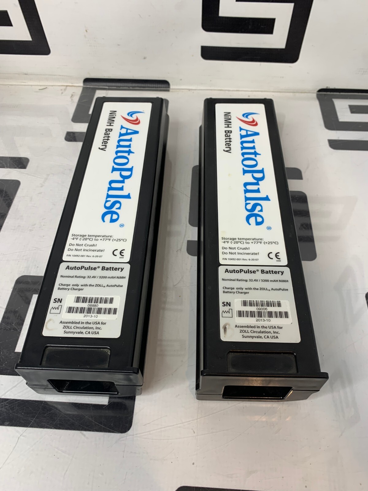 Zoll 10492-001 REV-6-20-07 NiMH Battery Lot of 2 (Charger and Tester ...