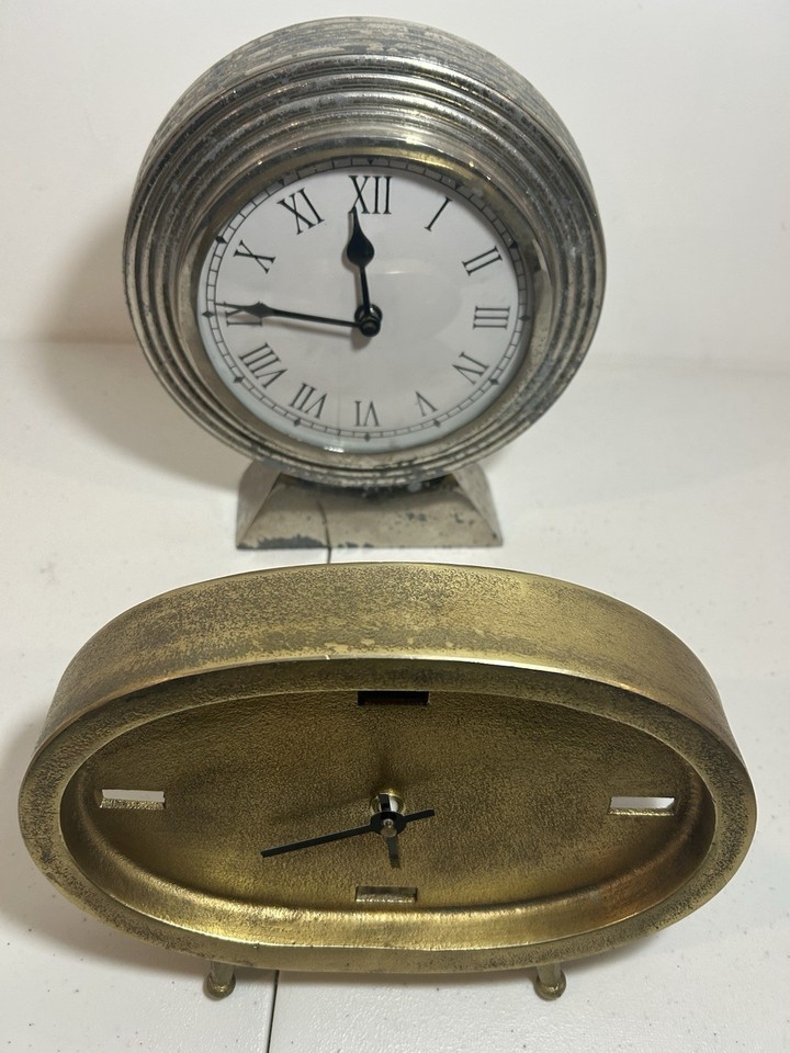 Vintage Retro Brass Oval & Silver Roman Numeral Battery Desk Clocks ...