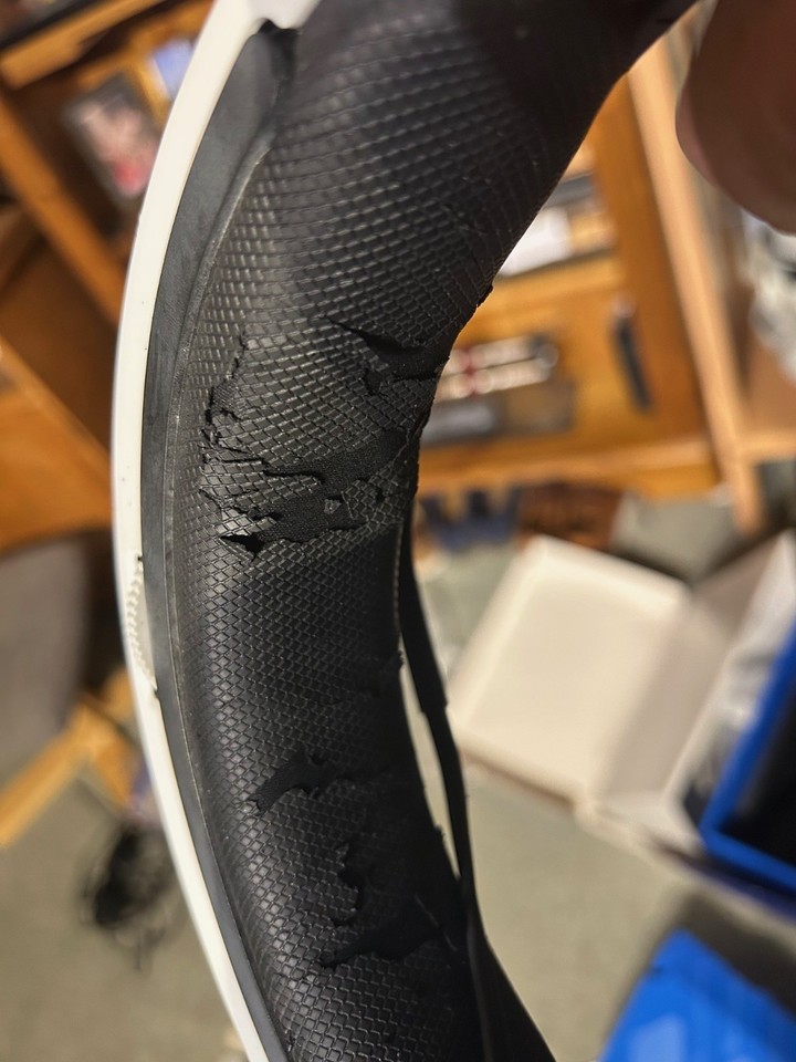 PS4 VR Headset, headphones, Camera, 2 x move, Aim controller, 16 games ...