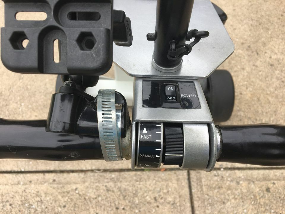 Kangaroo Golf Motorized Personal Golf Caddie/Cart Model 5 / Many ...