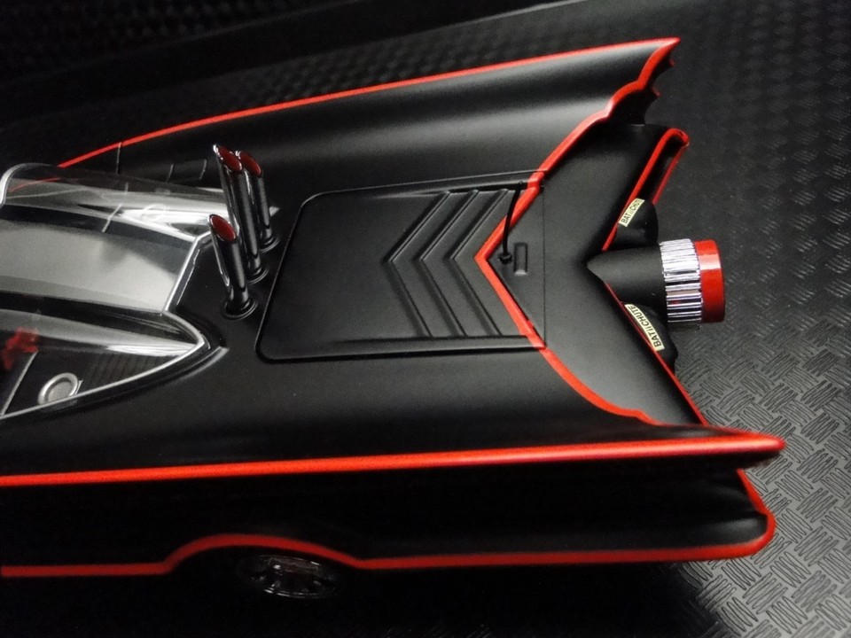 Hot Wheels Elite Batmobile Batman1:18 Rare Factory Matte/Flat Black ...