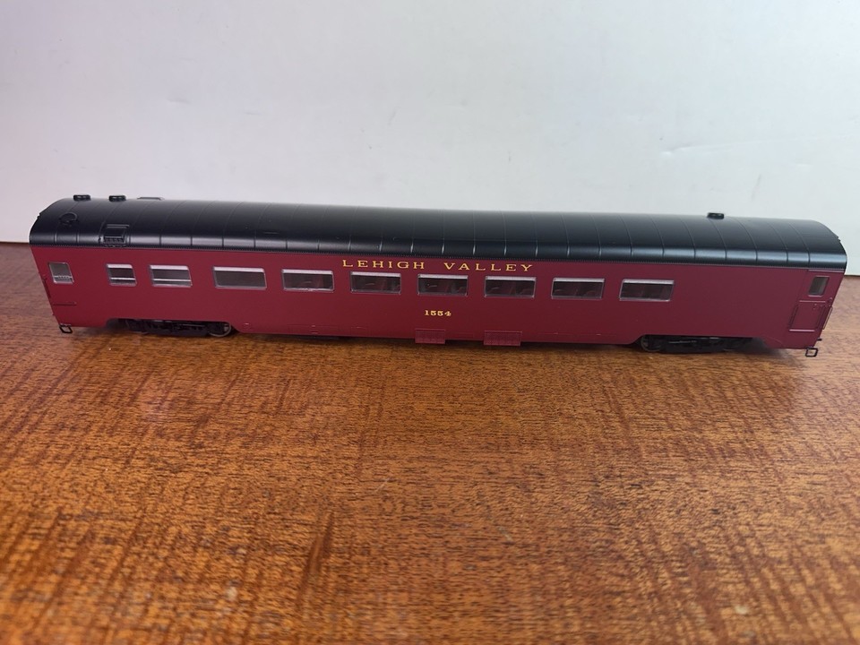 HO Scale MTH Lighted Lehigh Valley LV Coach Passenger Car # 1554 | eBay