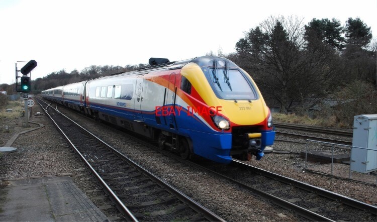 PHOTO CLASS 222 SUPER EXPRESS7-CAR DMU NO 222 001 APPROACHING ...